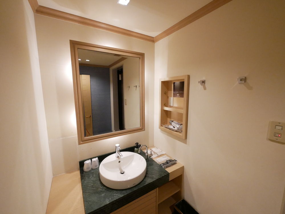 Room 305 – ホテルロータススーペリアリゾート鳴門